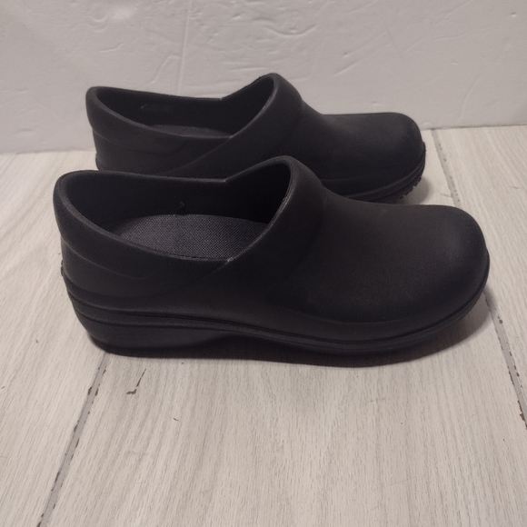 CROCS | Shoes | Crocs Womens Size 6 Us Shoes Neria Pro Ii Clogs Black ...
